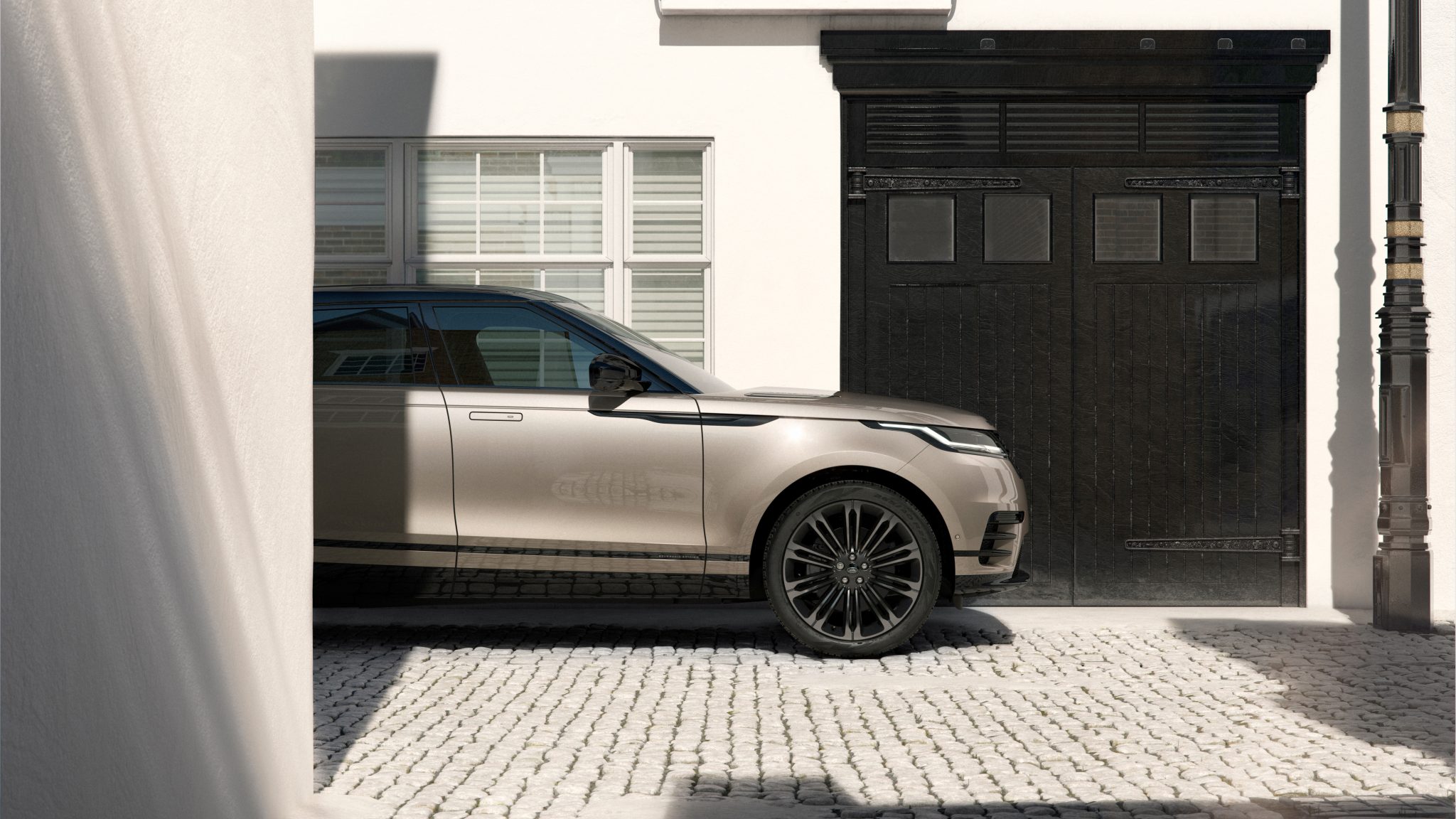 Range Rover Evoque & Sport – Plug into luxury — Tusker